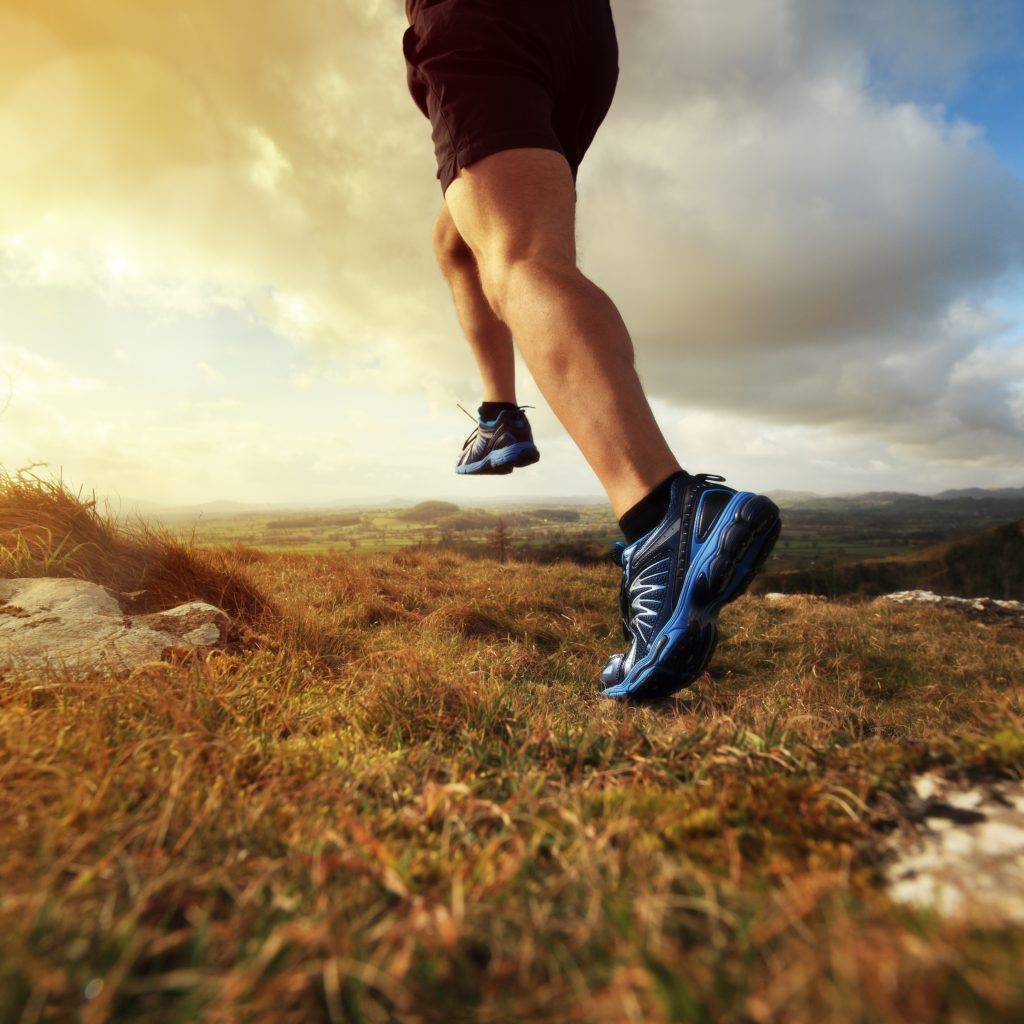 Glut Strengthening Exercise For Runners- Donkey Kicks | POGO Physio ...